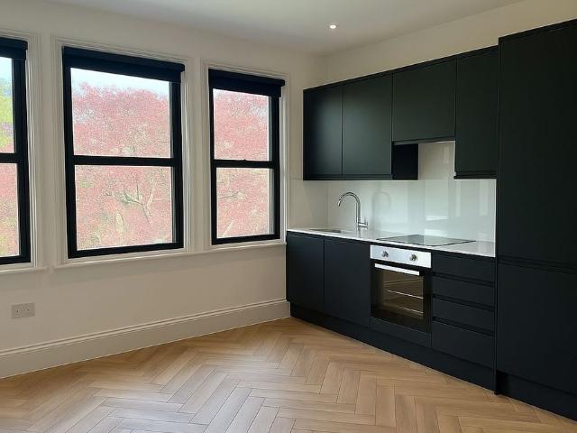Hollybush Hill, London E11, Studio to rent, £1,295 pcm | PrimeLocation