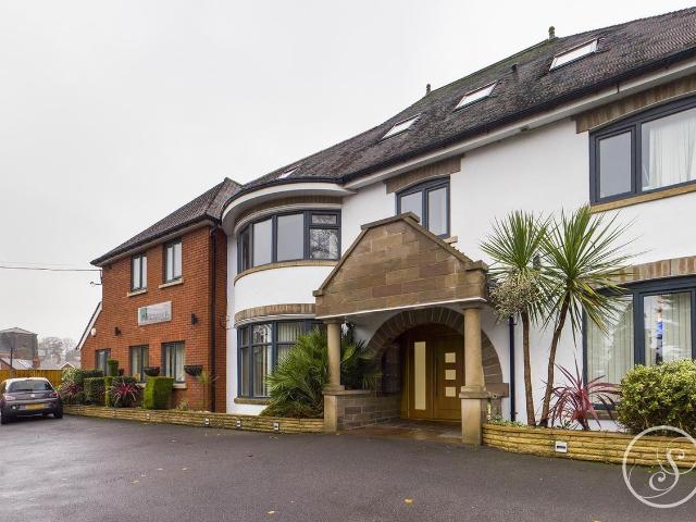 Hollybank Apartments, Chapel Allerton, Leeds LS7, 1 bed flat to rent, £925 pcm | PrimeLocation