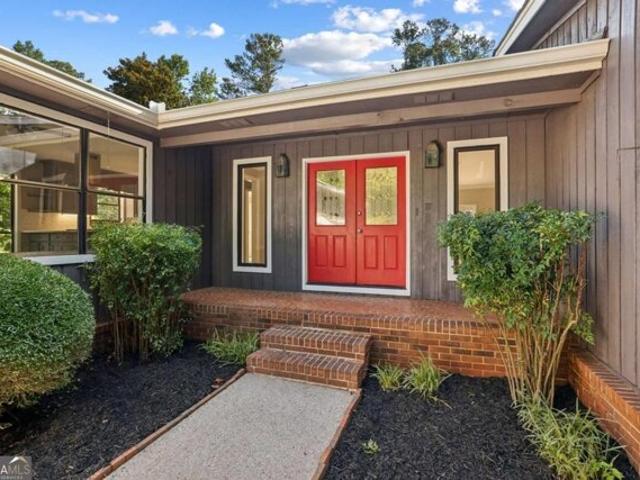 Hollyberry Ct, Roswell, Home For Sale