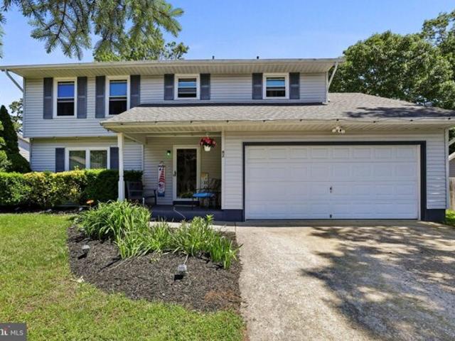 Hollybrook Dr, Tuckerton, Home For Sale