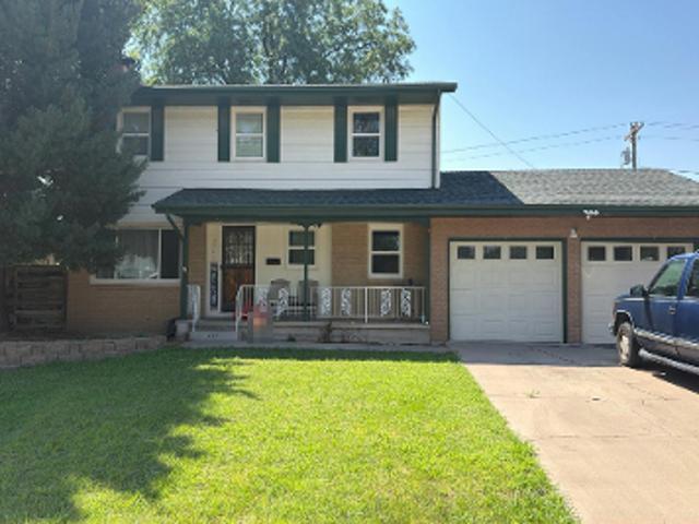 Hollybrook Ln