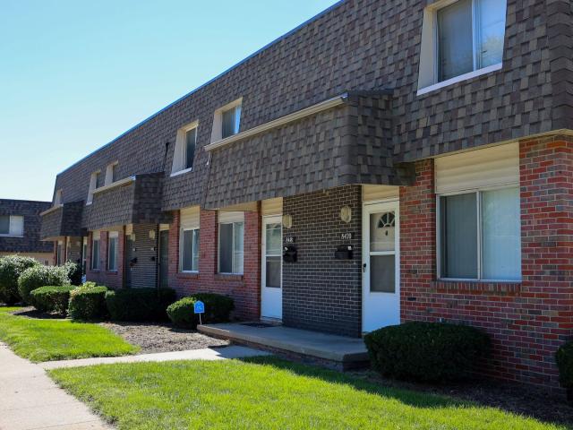 Hollybrooke Townhomes