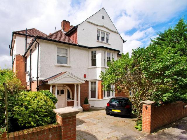Hollycroft Avenue, Hampstead, London. 6 bed detached house to rent £16,000 pcm £3,692 pw