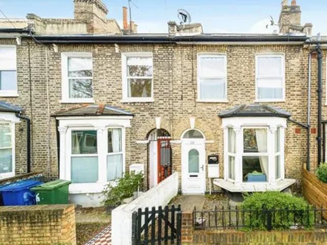 Hollydale Road, London, SE15 2AR, United Kingdom | 4 bed townhouse for rent #140399835 | Rentberry