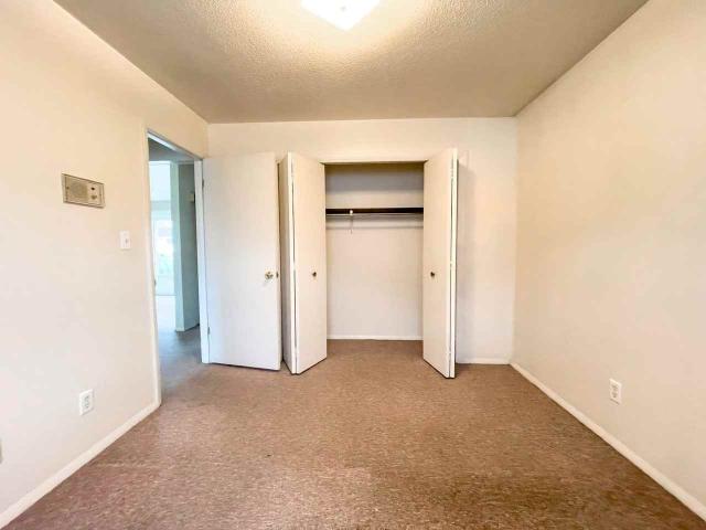 Hollyglen Apartments 2 Bedroom Apartment for Rent at 2301 S Marsh Ave, Yorktown, IN 47396