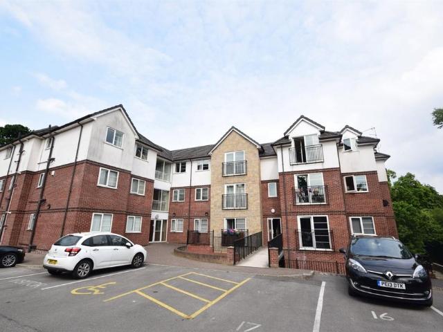 Hollyhedge Road, Manchester 2 bed apartment to rent £1,150 pcm £265 pw