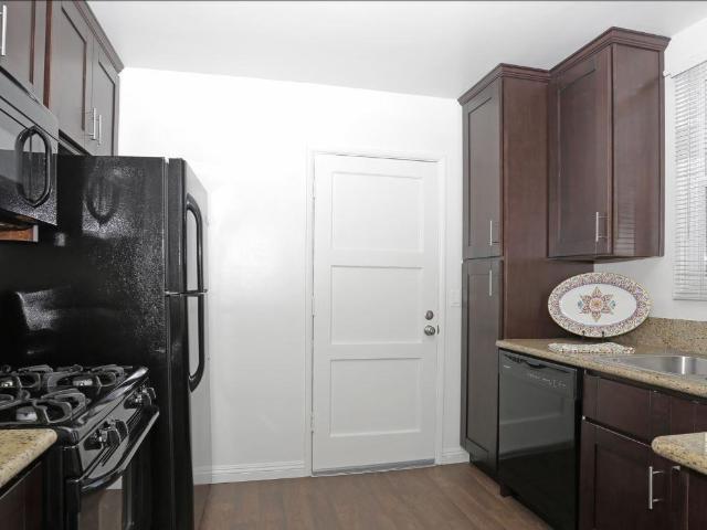 Hollypark Knolls Apartments 2 Bedroom Apartment for Rent at 3120 Hollypark Dr Apt 2, Inglewood, CA 90305 Morningside Park