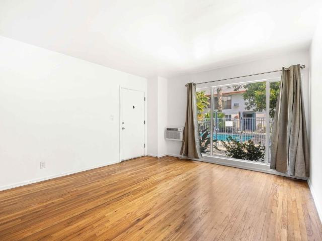 Hollyview Apartments 1 Bedroom Apartment for Rent at 1737 N Orange Dr, Los Angeles, CA 90028 Hollywood Hills West