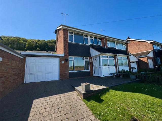 Hollywell Road, Mitcheldean, Gloucestershire GL17, 3 bed semi detached house to rent, £1,000 pcm | PrimeLocation