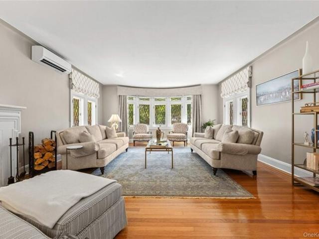 Hollywood Ave, Bronx, Home For Sale