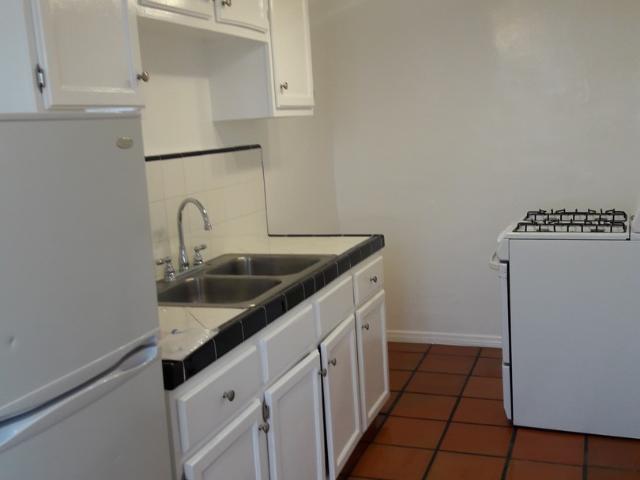 Hollywood Heritage Apts