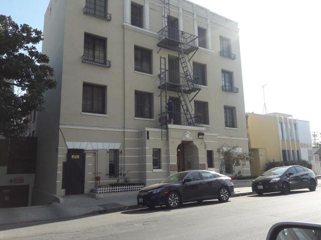 Hollywood Heritage Apts Studio Apartment for Rent at 6228 De Longpre Ave, Los Angeles, CA 90028 Central Hollywood