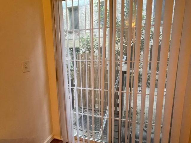 Hollywood & Highland Walkable Apartment Community 2 Bedroom Apartment for Rent at 1767 Orchid Ave, Los Angeles, CA 90028 Hollywood Hills West