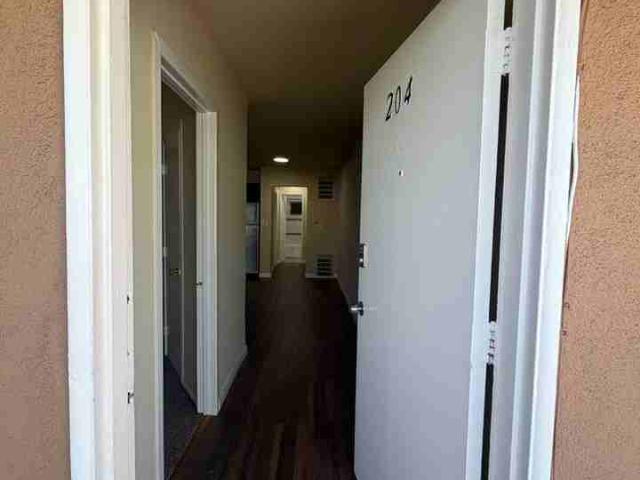 Hollywood & Highland Walkable Apartment Community 2 Bedroom Apartment for Rent at 1767 Orchid Ave, Los Angeles, CA 90028 Hollywood Hills West