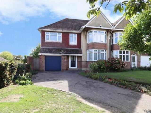Hollywood Lane, Wainscott, 5 Bedroom Semi detached