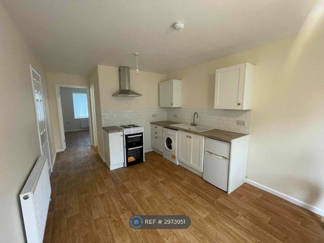 Holm Close, Ringwood BH24, Studio to rent, £1,130 pcm | PrimeLocation