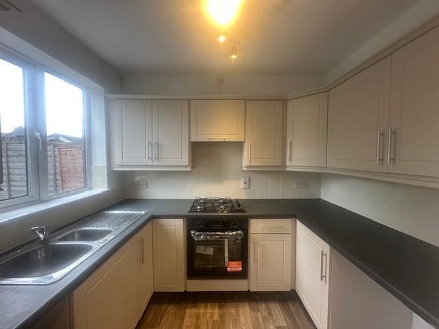 Holman Street, KIDDERMINSTER, DY11 3 bed property to rent £1,120 pcm £258 pw