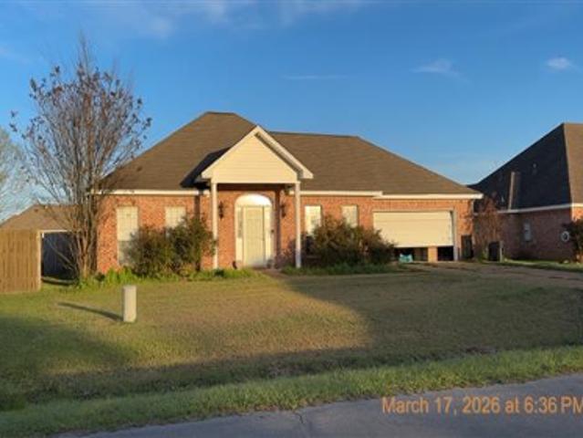 Holmar Dr