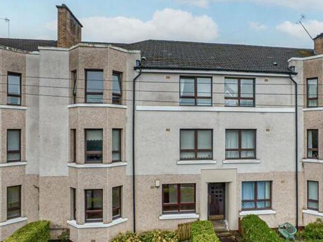 Holmbank Avenue, Shawlands, 2 Bedroom Apartment