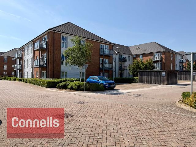 Holmbush Mews, Horsham RH12, 1 bed flat to rent, £1,350 pcm | PrimeLocation