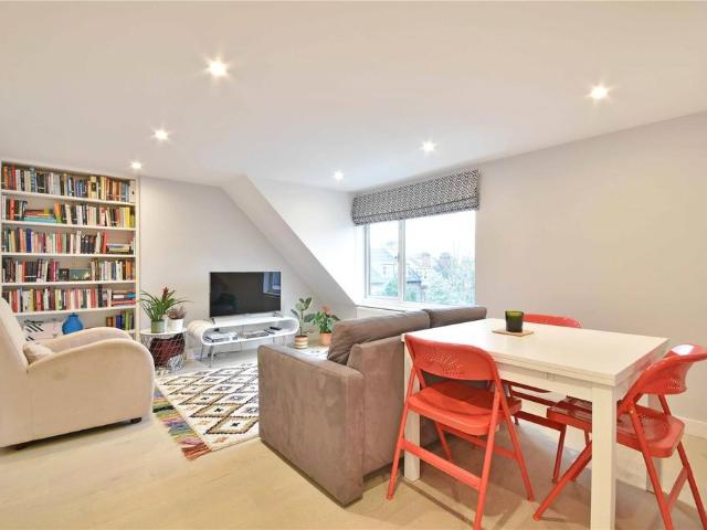 Holmdale Road, West Hampstead. 1 bed flat to rent £2,000 pcm £462 pw