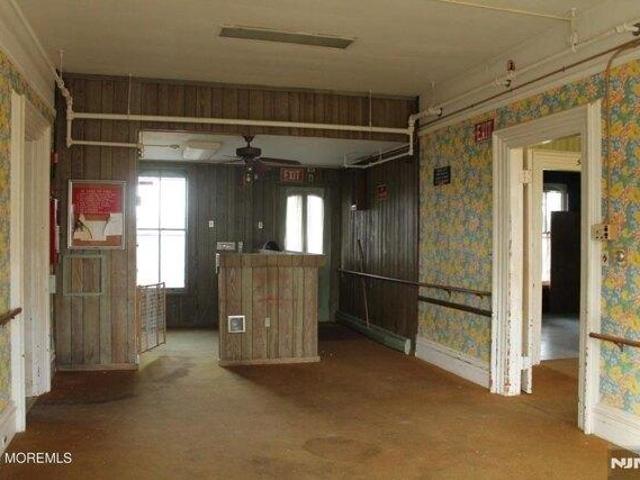 Holmdel NJ 07733 105141250