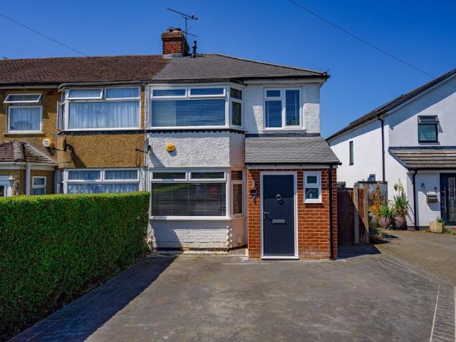 Holme Close, Hatfield AL10, 3 bed end terrace house to rent, £2,250 pcm | PrimeLocation