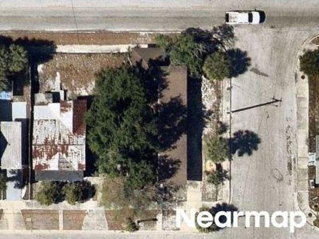 Holmes Ave