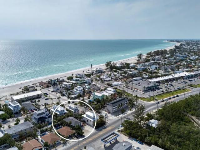 Holmes Beach FL 34217 102658844