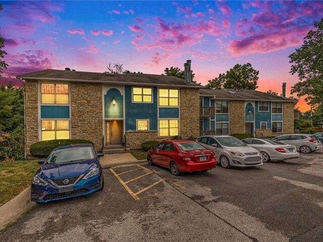 Holmes Rd Apt,kansas City, Condo For Sale