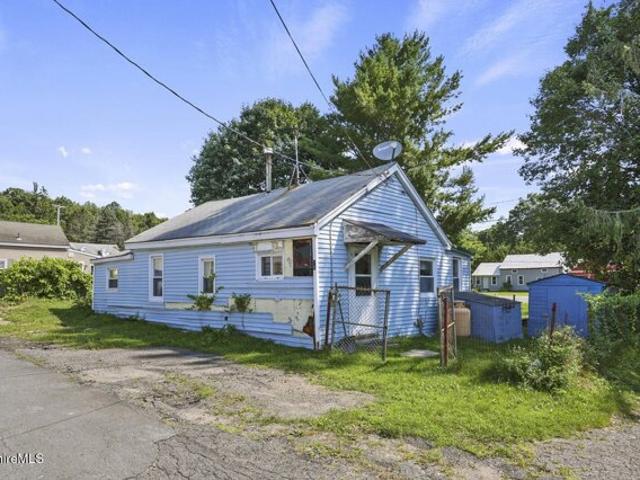 Holmes Rd, Hinsdale, Home For Sale