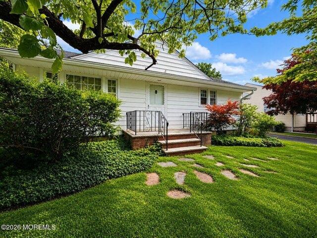 Holmes Ter, Freehold, Home For Sale
