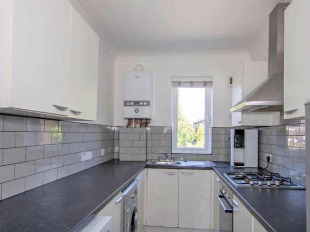 Holmesdale Road, Croydon CR0, 1 bed flat to rent, £1,200 pcm | PrimeLocation