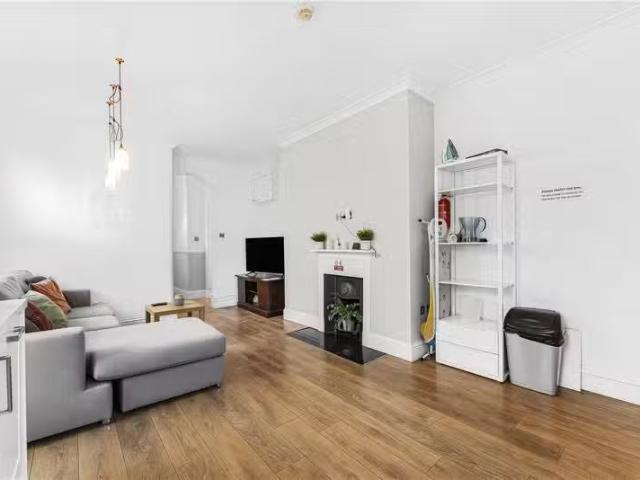 Holmleigh Road, London, N16 5PX