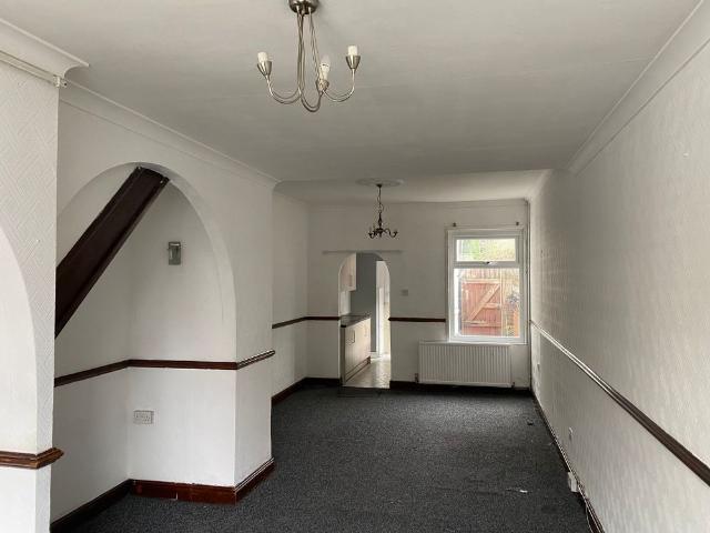 Holmsdale Road, Foleshill