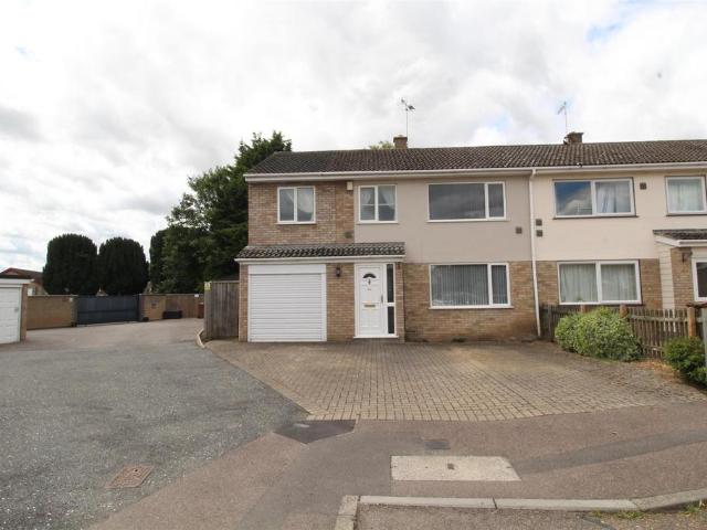 Holmsey Green Gardens, Bury St. 4 bed semi detached house to rent £1,575 pcm £363 pw