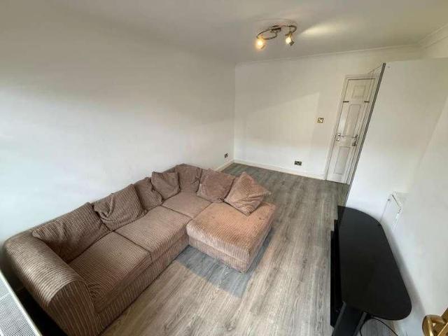 Holmwood Road, Ilford, IG3