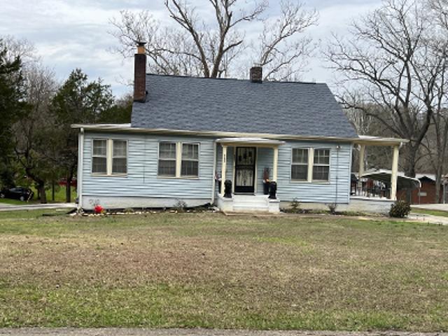 Holston Dr