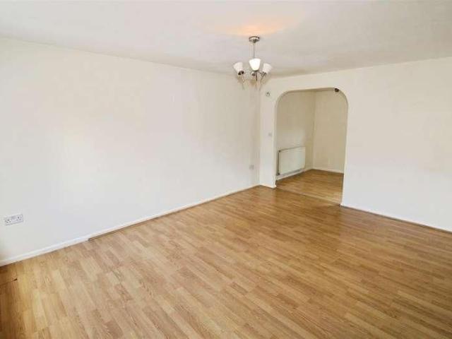 Hopton Avenue, Bradford, BD4