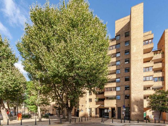 Hopton Street, London SE1 2 bed flat to rent £2,900 pcm £669 pw