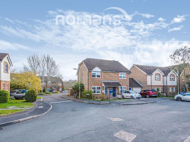 Hop Garden, Church Crookham, Fleet GU52, 2 bed property to rent, £1,550 pcm | PrimeLocation