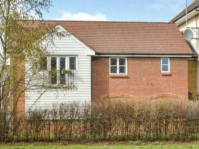 Hopcrofts Meadow, Redhouse Park, 2 Bedroom Apartment