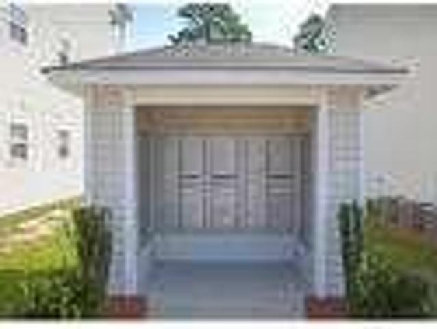 Hope Mills superb Apartment nearby fine dining. Offstreet parking!