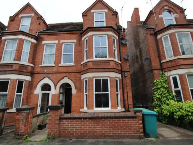 Hope Drive, Nottingham NG7, 1 bed flat to rent, £925 pcm | PrimeLocation