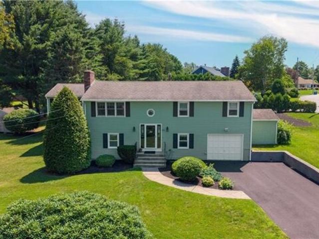 Hope Rd, Cranston, Home For Sale
