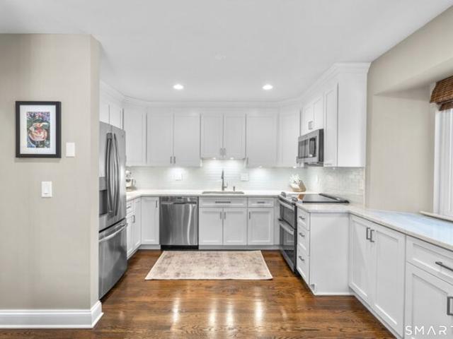 Hope St Apt C, Stamford, Home For Sale