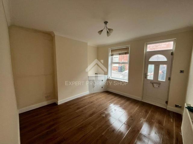 Hope Street.Chesterfield, Derbyshire S40, 2 bed property to rent, £825 pcm | PrimeLocation