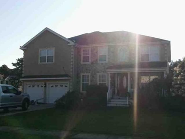 Hopedale Dr SE