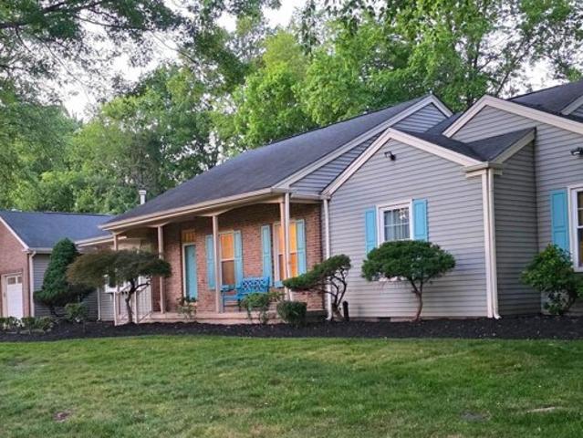 Hopemont Dr, Mount Laurel, Home For Sale