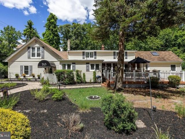 Hopewell Rd, Medford, Home For Sale